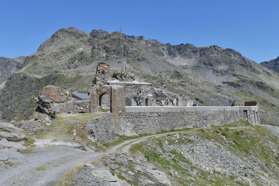 Fort de la Redoute Ruinée攻略及週邊必遊景點推薦｜雄獅旅遊