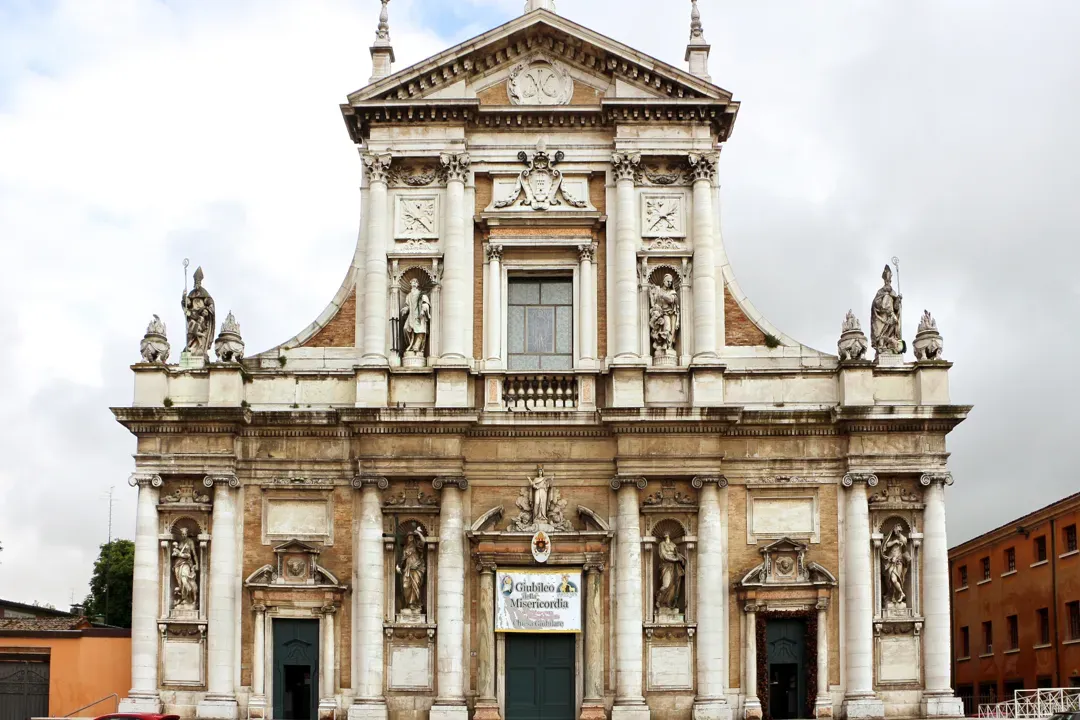 Santa Maria in Porto Basilica攻略及週邊必遊景點推薦｜雄獅旅遊