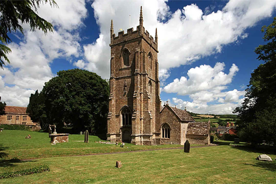 Church of St Peter and St Paul攻略及週邊必遊景點推薦｜雄獅旅遊