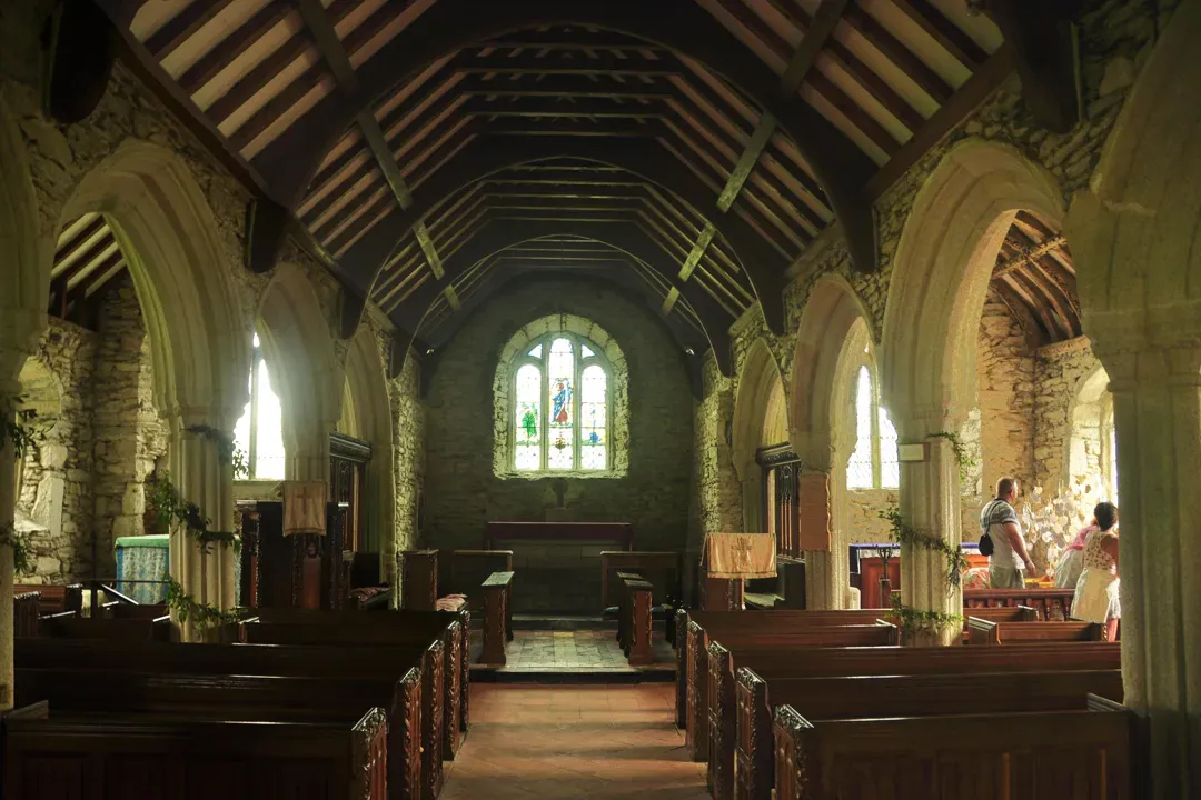 Church of Saint Winwaloe, Gunwalloe攻略及週邊必遊景點推薦｜雄獅旅遊