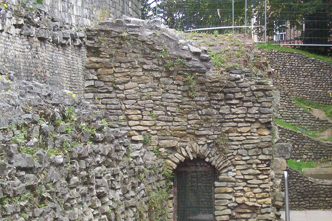 Anglian Tower攻略及週邊必遊景點推薦｜雄獅旅遊